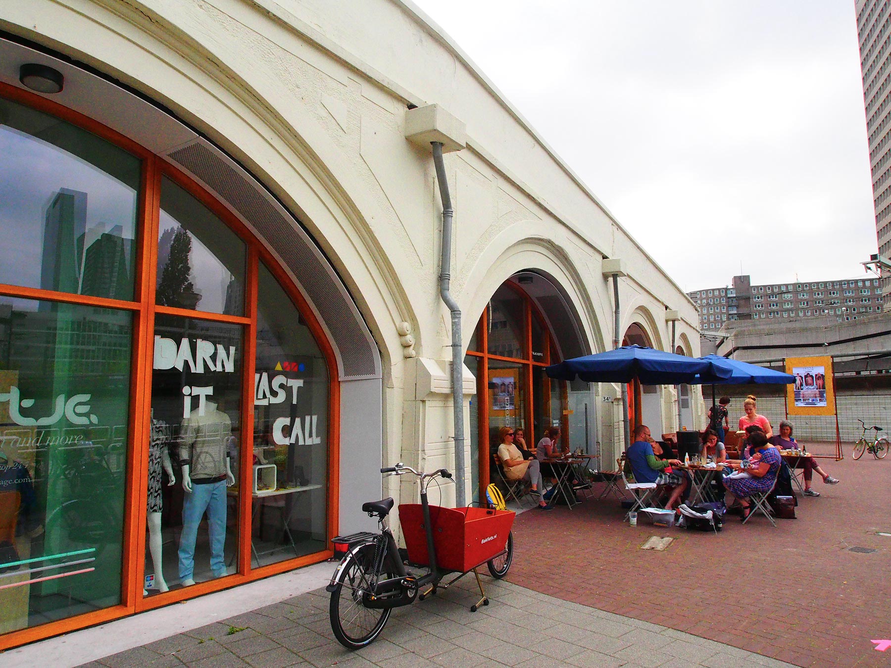 Jugendstil-decoraties van het verdwenen station Rotterdam Hofplein ...